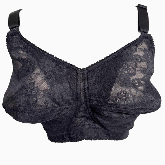 Elila | Intimates & Sleepwear | Elila Black Lacey Wireless Soft Cup Bra ...